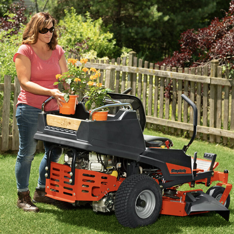 Simplicity Courier™ Zero Turn Mower | Hometown Motors